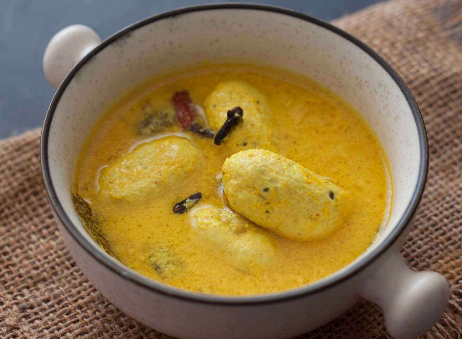 Kashmiri Style Gushtaba Recipe - Mutton Kofta in Curd | Archana's Kitchen