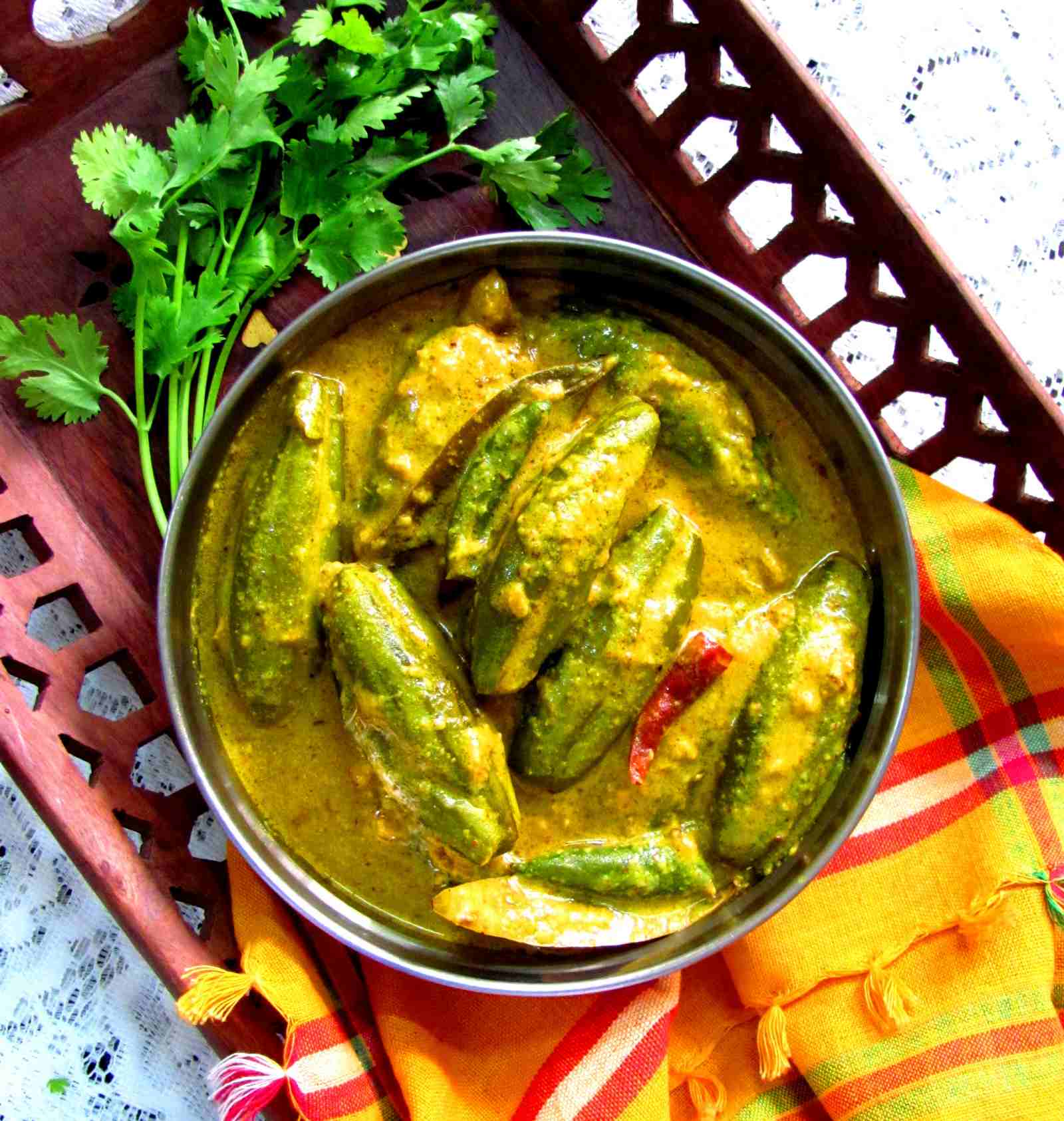 Bengali Doi Potol Recipe (Pointed Gourd In Thick Yogurt B... | Archana ...