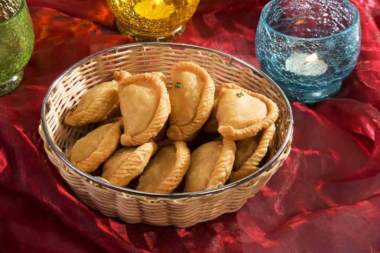 Maharashtrian Karanji Recipe (Gujiya) - A Delicious Diwal... | Archana ...