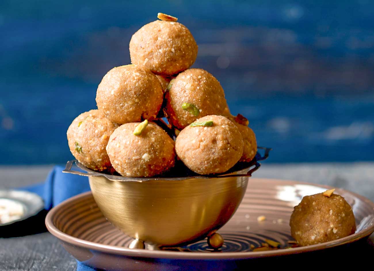 Sonth Ke Ladoo Recipe | Archana's Kitchen