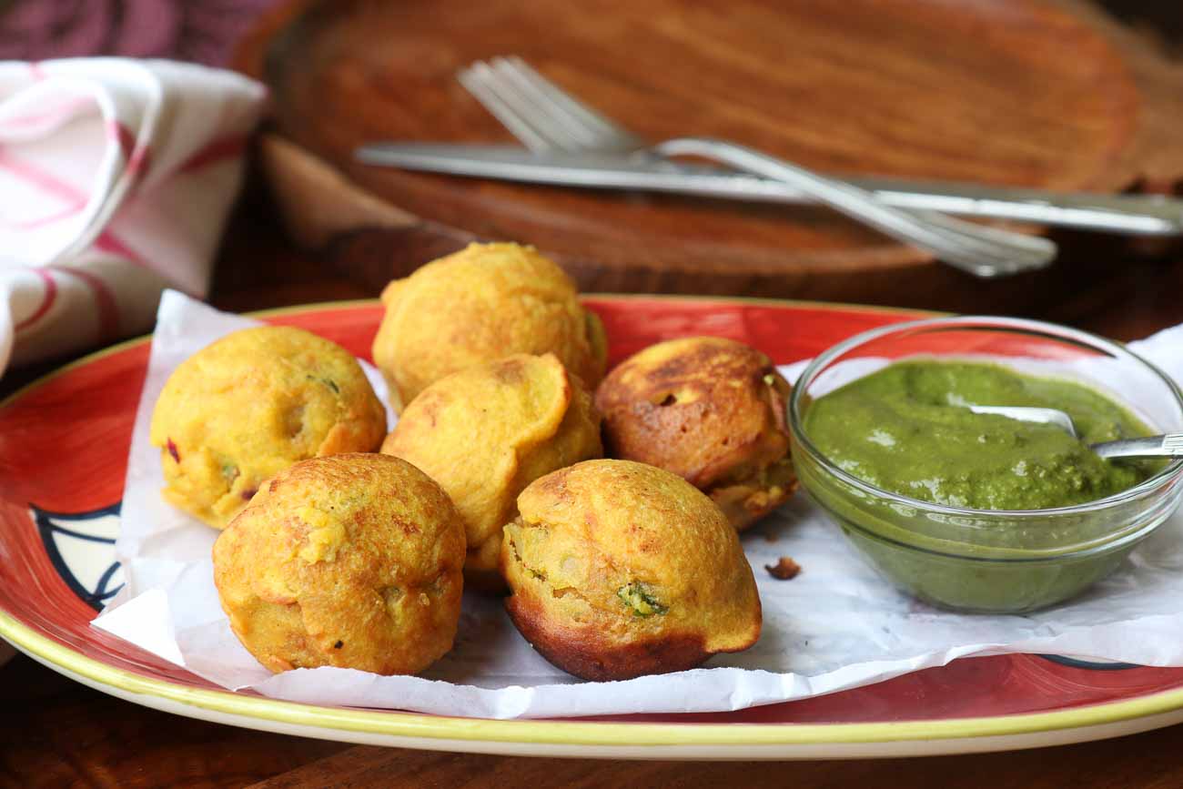 Low Fat Aloo Bonda Recipe - Made In Kuzhi Paniyaram Pan | Archana's Kitchen
