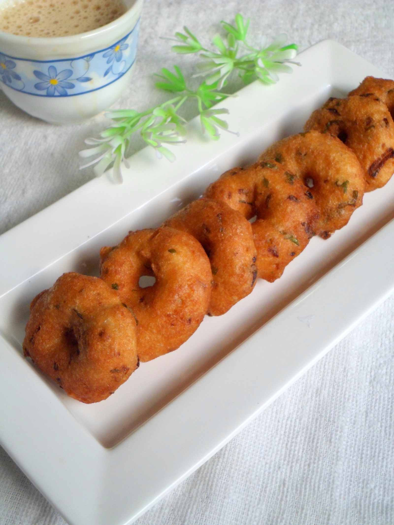 Medu Vada With Onion (Savoury Donuts) Recipe | Archana's Kitchen