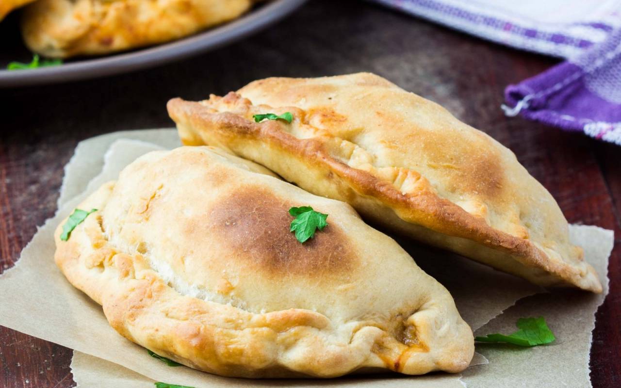 Calzone/ Pocket Pizza/ Mc Puffs Recipe (With Baked Option) | Archana's ...
